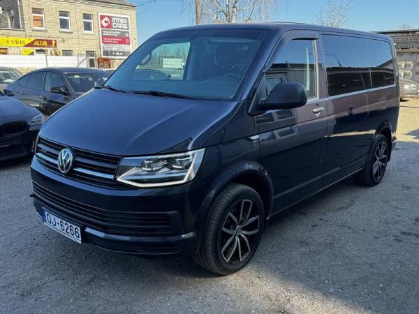 Zils Volkswagen Multivan 2020 Daugavpils, ar dzinēja tilpumu 2.00 L un nobraukumu 244 tūkst. km par 27000 €, foto 3 vietnē AUTOMOTO.COM.LV