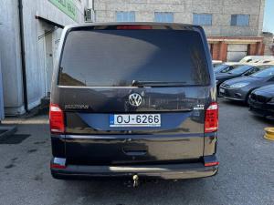 Blue Volkswagen Multivan 2020 in Daugavpils, with an engine capacity of 2.00 L and mileage of 244 thousand km for 27000 €, photo 6 on AUTOMOTO.COM.LV