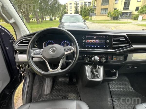 Blue Volkswagen Multivan 2020 in Riga, with an engine capacity of 2.00 L and mileage of 116 thousand km for 37900 €, photo 5 on AUTOMOTO.COM.LV