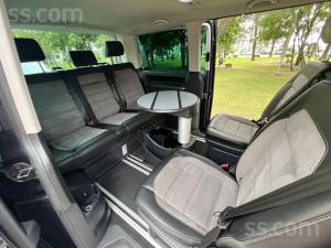 Blue Volkswagen Multivan 2020 in Riga, with an engine capacity of 2.00 L and mileage of 116 thousand km for 37900 €, photo 8 on AUTOMOTO.COM.LV