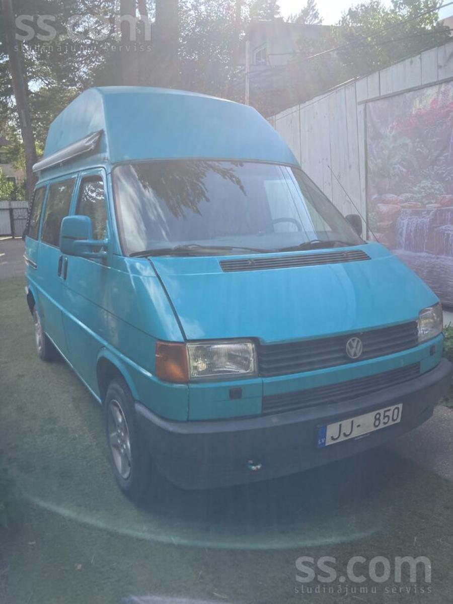 Blue Volkswagen Multivan 1991 in Riga, with an engine capacity of 1.90 L and mileage of 230 thousand km for 4300 €, photo 1 on AUTOMOTO.COM.LV