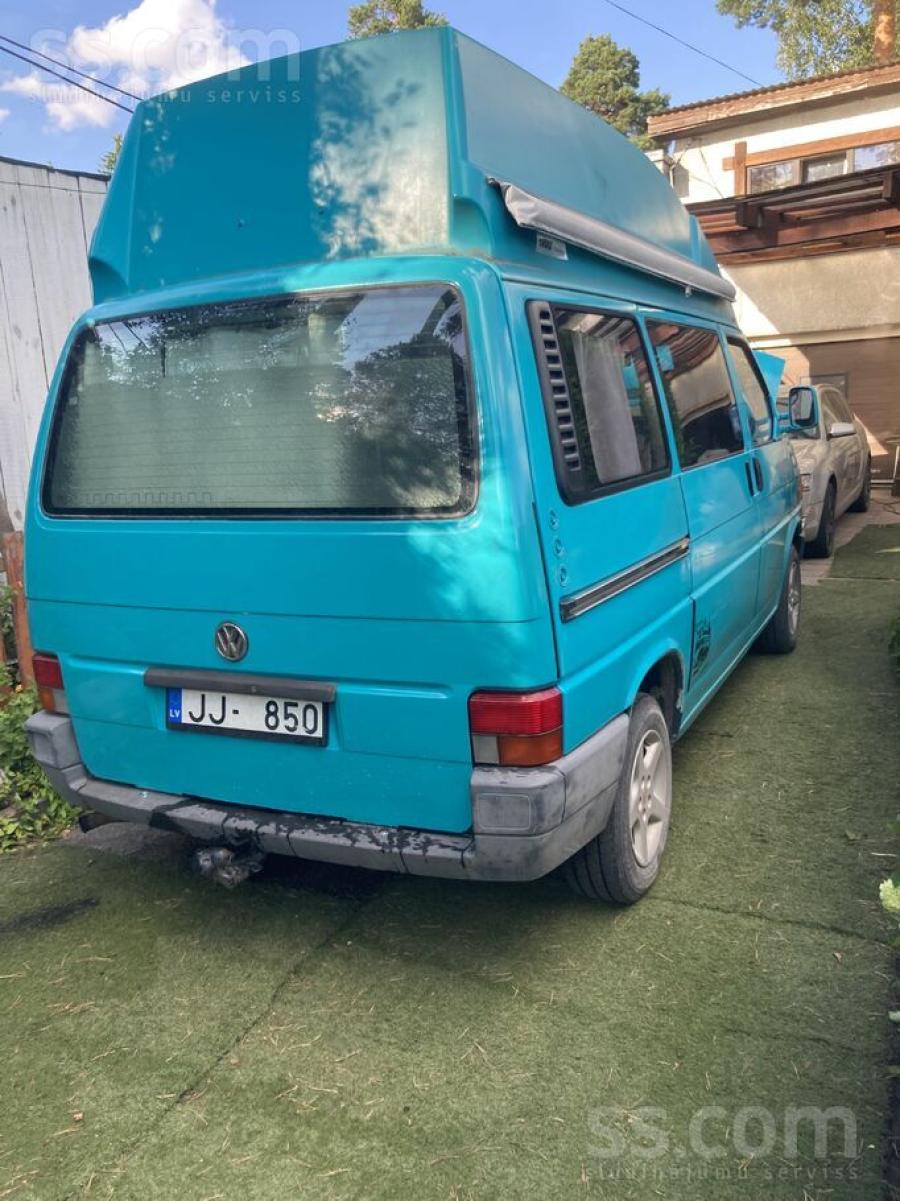 Blue Volkswagen Multivan 1991 in Riga, with an engine capacity of 1.90 L and mileage of 230 thousand km for 4300 €, photo 3 on AUTOMOTO.COM.LV