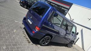 Blue Volkswagen Multivan 1997 in Vilnius, with an engine capacity of 2.46 L and mileage of 365 thousand km for 4200 €, photo 7 on AUTOMOTO.COM.LV