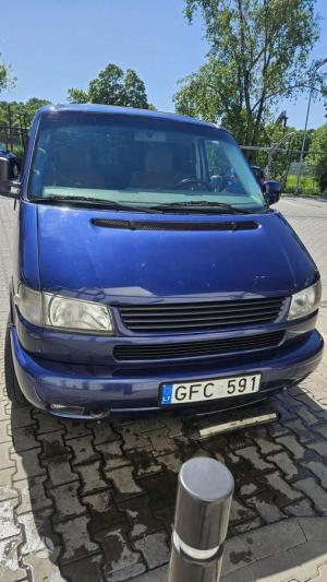 Blue Volkswagen Multivan 1997 in Vilnius, with an engine capacity of 2.46 L and mileage of 365 thousand km for 4200 €, photo 8 on AUTOMOTO.COM.LV