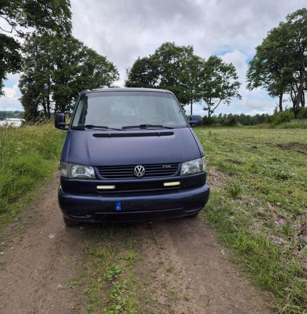 Zils Volkswagen Multivan 1998 Zarasai, ar dzinēja tilpumu 2.46 L un nobraukumu 337 tūkst. km par 5000 €, foto 1 vietnē AUTOMOTO.COM.LV