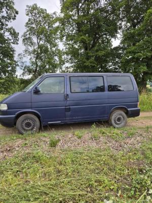 Blue Volkswagen Multivan 1998 in Zarasai, with an engine capacity of 2.46 L and mileage of 337 thousand km for 5000 €, photo 3 on AUTOMOTO.COM.LV