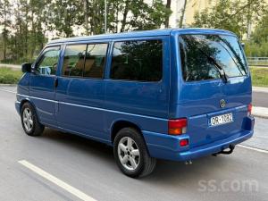 Zils Volkswagen Multivan 1999 Rīga, ar dzinēja tilpumu 2.50 L un nobraukumu 319 tūkst. km par 7695 €, foto 5 vietnē AUTOMOTO.COM.LV