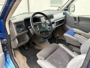 Zils Volkswagen Multivan 1999 Rīga, ar dzinēja tilpumu 2.50 L un nobraukumu 319 tūkst. km par 7695 €, foto 9 vietnē AUTOMOTO.COM.LV