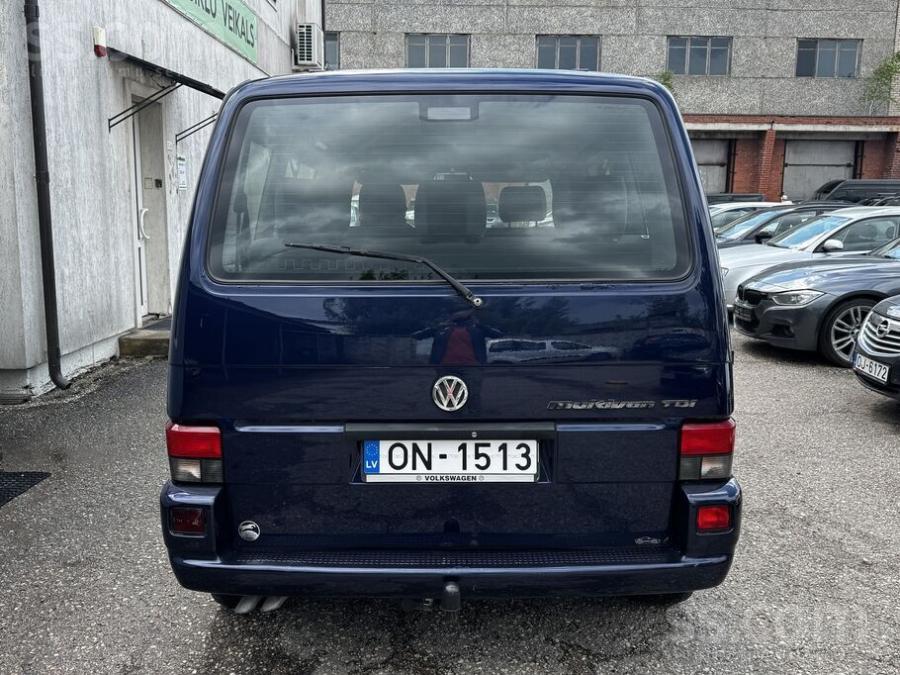 Blue Volkswagen Multivan 2000 in Daugavpils, with an engine capacity of 2.50 L and mileage of 0 thousand km for 5270 €, photo 6 on AUTOMOTO.COM.LV