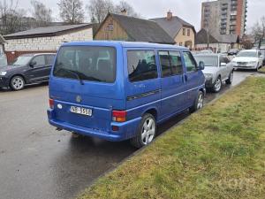 Blue Volkswagen Multivan 2000 in Daugavpils, with an engine capacity of 2.50 L and mileage of 515 thousand km for 6500 €, photo 4 on AUTOMOTO.COM.LV