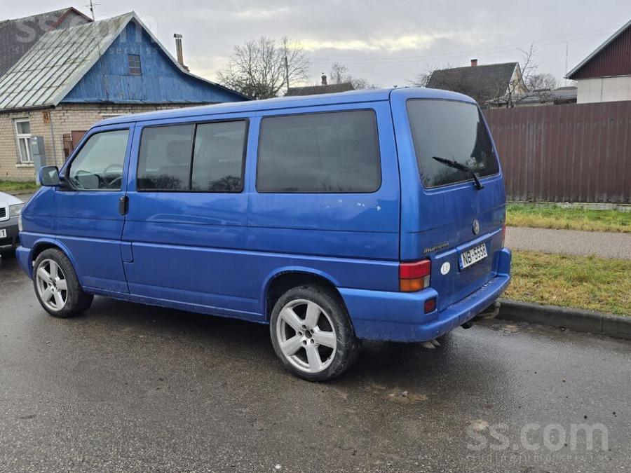 Blue Volkswagen Multivan 2000 in Daugavpils, with an engine capacity of 2.50 L and mileage of 515 thousand km for 6500 €, photo 5 on AUTOMOTO.COM.LV