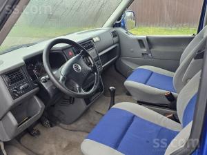Blue Volkswagen Multivan 2000 in Daugavpils, with an engine capacity of 2.50 L and mileage of 515 thousand km for 6500 €, photo 6 on AUTOMOTO.COM.LV