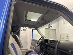 Zils Volkswagen Multivan 2001 Marijampole, ar dzinēja tilpumu 2.46 L un nobraukumu 440 tūkst. km par 10750 €, foto 16 vietnē AUTOMOTO.COM.LV