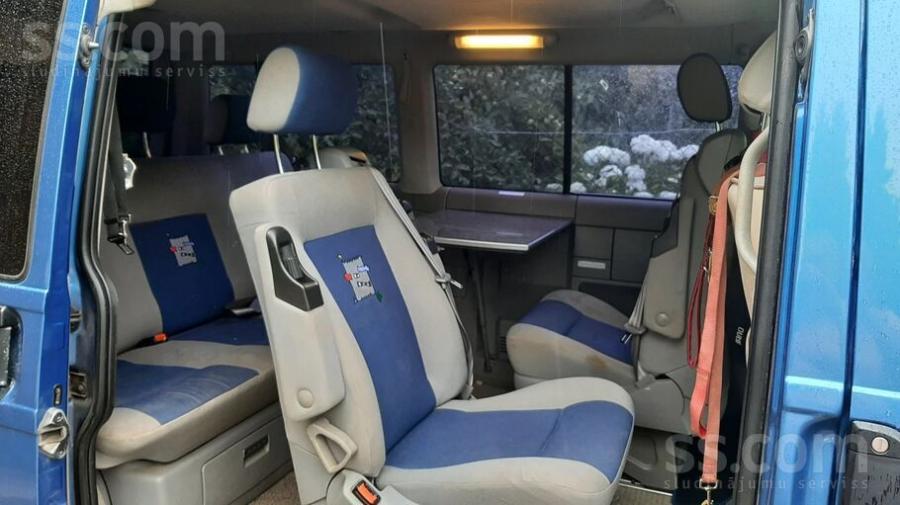 Blue Volkswagen Multivan 2001 in Riga, with an engine capacity of 2.50 L and mileage of 470 thousand km for 5500 €, photo 12 on AUTOMOTO.COM.LV