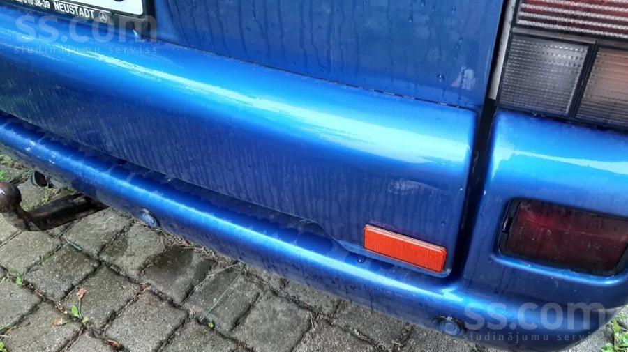 Blue Volkswagen Multivan 2001 in Riga, with an engine capacity of 2.50 L and mileage of 470 thousand km for 5500 €, photo 16 on AUTOMOTO.COM.LV