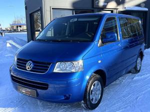 Blue Volkswagen Multivan 2004 in Kedainiai, with an engine capacity of 2.46 L and mileage of 309 thousand km for 8850 €, photo 2 on AUTOMOTO.COM.LV