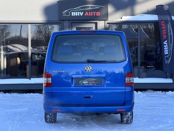 Zils Volkswagen Multivan 2004 Kėdainiai, ar dzinēja tilpumu 2.46 L un nobraukumu 309 tūkst. km par 8850 €, foto 8 vietnē AUTOMOTO.COM.LV