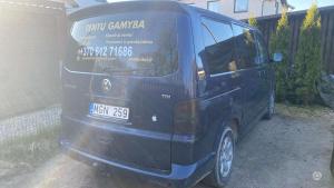 Blue Volkswagen Multivan 2004 in Vilnius, with an engine capacity of 2.50 L and mileage of 390 thousand km for 4500 €, photo 5 on AUTOMOTO.COM.LV