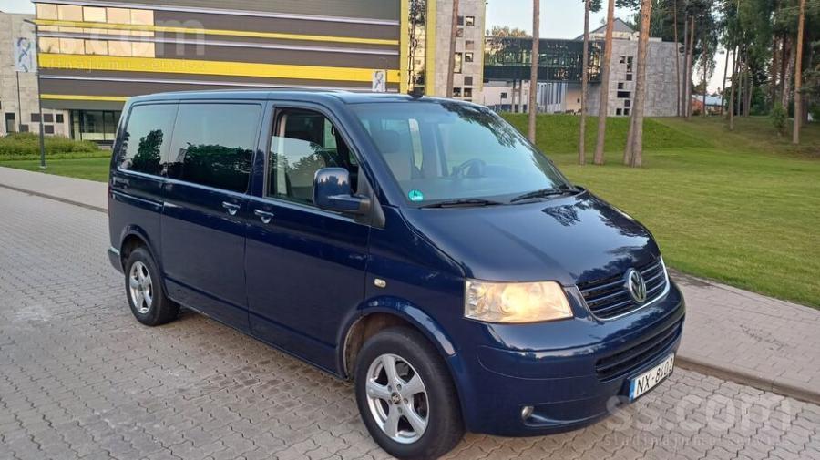 Blue Volkswagen Multivan 2007 in Riga, with an engine capacity of 2.50 L and mileage of 269 thousand km for 7900 €, photo 1 on AUTOMOTO.COM.LV