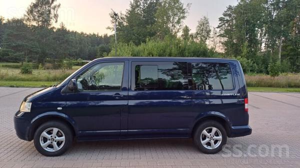 Blue Volkswagen Multivan 2007 in Riga, with an engine capacity of 2.50 L and mileage of 269 thousand km for 7900 €, photo 4 on AUTOMOTO.COM.LV