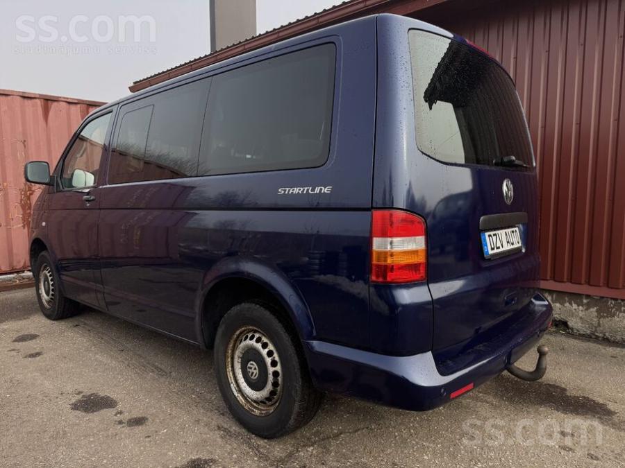 Zils Volkswagen Multivan 2009 Liepāja, ar dzinēja tilpumu 2.50 L un nobraukumu 307 tūkst. km par 8450 €, foto 3 vietnē AUTOMOTO.COM.LV
