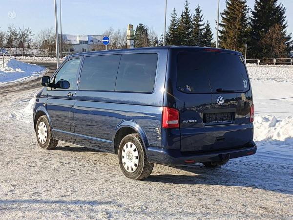 Zils Volkswagen Multivan 2010 Utena, ar dzinēja tilpumu 1.97 L un nobraukumu 296 tūkst. km par 10700 €, foto 2 vietnē AUTOMOTO.COM.LV