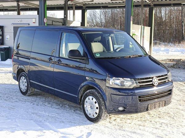 Zils Volkswagen Multivan 2010 Utena, ar dzinēja tilpumu 1.97 L un nobraukumu 296 tūkst. km par 10700 €, foto 4 vietnē AUTOMOTO.COM.LV