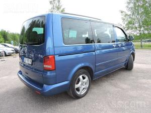 Blue Volkswagen Multivan 2010 in Cesis, with an engine capacity of 2.00 L and mileage of 235 thousand km for 13900 €, photo 4 on AUTOMOTO.COM.LV