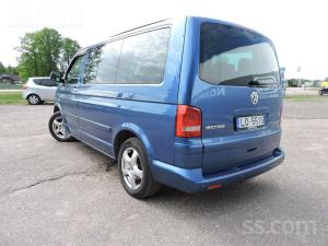 Blue Volkswagen Multivan 2010 in Cesis, with an engine capacity of 2.00 L and mileage of 235 thousand km for 13900 €, photo 5 on AUTOMOTO.COM.LV
