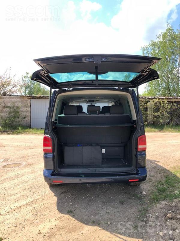 Zils Volkswagen Multivan 2010 Aizkraukle, ar dzinēja tilpumu 2.00 L un nobraukumu 180 tūkst. km par 11800 €, foto 5 vietnē AUTOMOTO.COM.LV