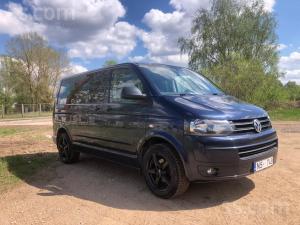 Zils Volkswagen Multivan 2010 Aizkraukle, ar dzinēja tilpumu 2.00 L un nobraukumu 180 tūkst. km par 11800 €, foto  vietnē AUTOMOTO.COM.LV