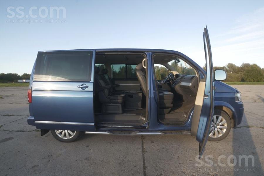 Blue Volkswagen Multivan 2013 in Riga, with an engine capacity of 2.00 L and mileage of 271 thousand km for 15600 €, photo 9 on AUTOMOTO.COM.LV
