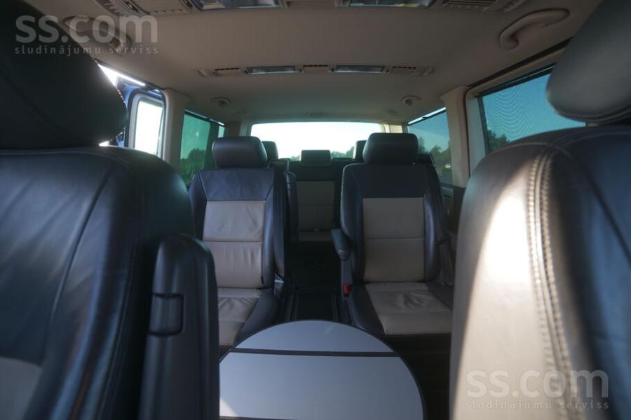 Blue Volkswagen Multivan 2013 in Riga, with an engine capacity of 2.00 L and mileage of 271 thousand km for 15600 €, photo 11 on AUTOMOTO.COM.LV