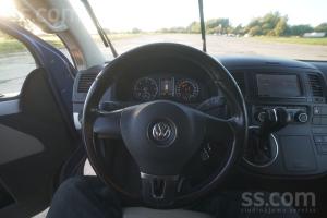 Blue Volkswagen Multivan 2013 in Riga, with an engine capacity of 2.00 L and mileage of 271 thousand km for 15600 €, photo 13 on AUTOMOTO.COM.LV
