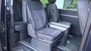 Zils Volkswagen Multivan 2014 Ignalina, ar dzinēja tilpumu 2.00 L un nobraukumu 210 tūkst. km par 17800 €, foto 17 vietnē AUTOMOTO.COM.LV