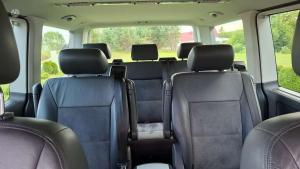 Zils Volkswagen Multivan 2014 Ignalina, ar dzinēja tilpumu 2.00 L un nobraukumu 210 tūkst. km par 17800 €, foto 20 vietnē AUTOMOTO.COM.LV