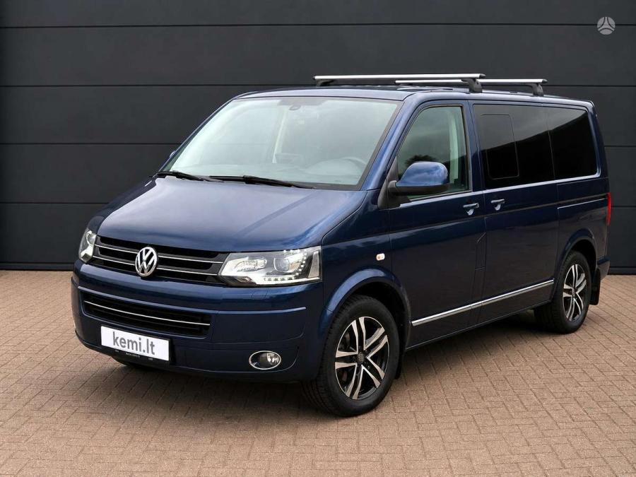 Blue Volkswagen Multivan 2015 in Vilnius, with an engine capacity of 1.97 L and mileage of 232 thousand km for 15550 €, photo 1 on AUTOMOTO.COM.LV