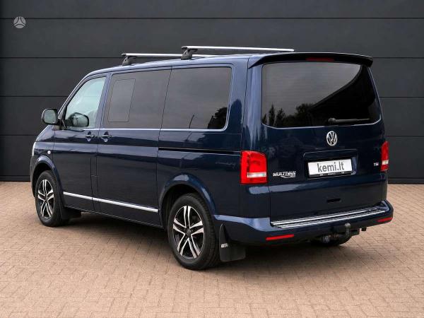 Blue Volkswagen Multivan 2015 in Vilnius, with an engine capacity of 1.97 L and mileage of 232 thousand km for 15550 €, photo 4 on AUTOMOTO.COM.LV