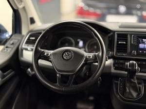 Zils Volkswagen Multivan 2016 Klaipėda, ar dzinēja tilpumu 2.00 L un nobraukumu 299 tūkst. km par 24900 €, foto 31 vietnē AUTOMOTO.COM.LV