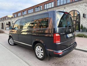 Zils Volkswagen Multivan 2016 Valka, ar dzinēja tilpumu 2.00 L un nobraukumu 228 tūkst. km par 24999 €, foto 5 vietnē AUTOMOTO.COM.LV