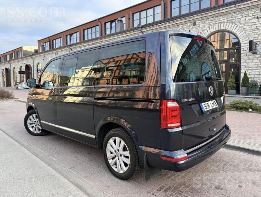 Zils Volkswagen Multivan 2016 Valka, ar dzinēja tilpumu 2.00 L un nobraukumu 228 tūkst. km par 24999 €, foto 5 vietnē AUTOMOTO.COM.LV
