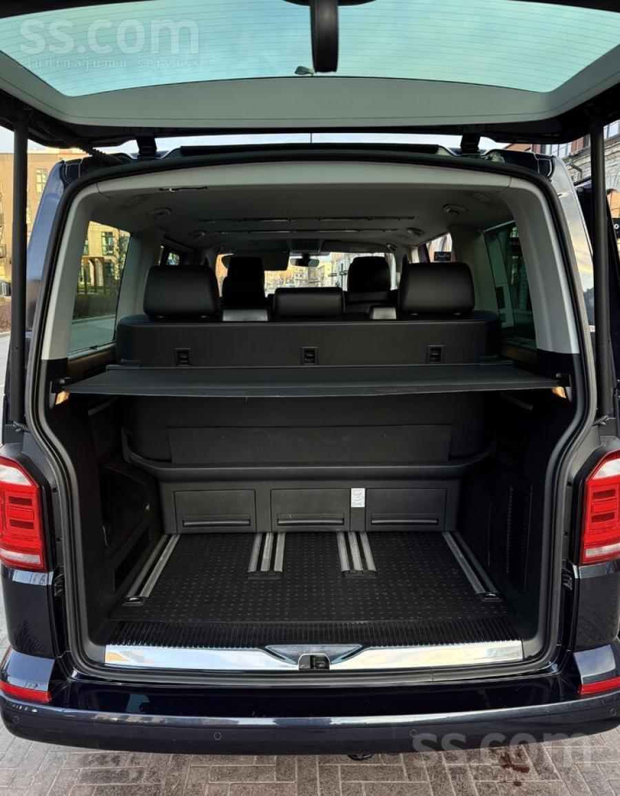 Zils Volkswagen Multivan 2016 Valka, ar dzinēja tilpumu 2.00 L un nobraukumu 228 tūkst. km par 24999 €, foto 16 vietnē AUTOMOTO.COM.LV