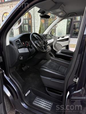 Zils Volkswagen Multivan 2016 Valka, ar dzinēja tilpumu 2.00 L un nobraukumu 228 tūkst. km par 24999 €, foto 25 vietnē AUTOMOTO.COM.LV