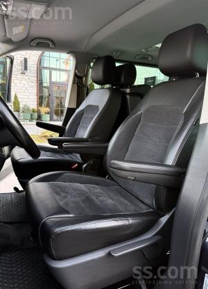Zils Volkswagen Multivan 2016 Valka, ar dzinēja tilpumu 2.00 L un nobraukumu 228 tūkst. km par 24999 €, foto 27 vietnē AUTOMOTO.COM.LV