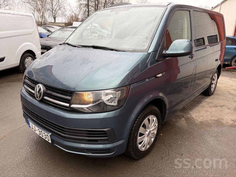 Zils Volkswagen Multivan 2016 Rīga, ar dzinēja tilpumu 2.00 L un nobraukumu 171 tūkst. km par 19900 €, foto 1 vietnē AUTOMOTO.COM.LV
