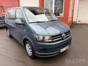 Zils Volkswagen Multivan 2016 Rīga, ar dzinēja tilpumu 2.00 L un nobraukumu 171 tūkst. km par 19900 €, foto 3 vietnē AUTOMOTO.COM.LV