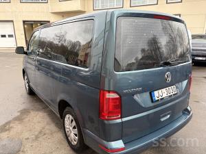 Zils Volkswagen Multivan 2016 Rīga, ar dzinēja tilpumu 2.00 L un nobraukumu 171 tūkst. km par 19900 €, foto 5 vietnē AUTOMOTO.COM.LV