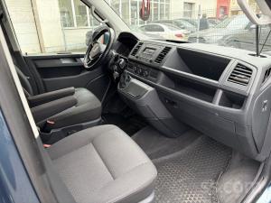 Zils Volkswagen Multivan 2016 Rīga, ar dzinēja tilpumu 2.00 L un nobraukumu 171 tūkst. km par 19900 €, foto 7 vietnē AUTOMOTO.COM.LV