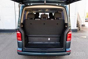 Zils Volkswagen Multivan 2016 Rīga, ar dzinēja tilpumu 2.00 L un nobraukumu 178 tūkst. km par 20950 €, foto 7 vietnē AUTOMOTO.COM.LV