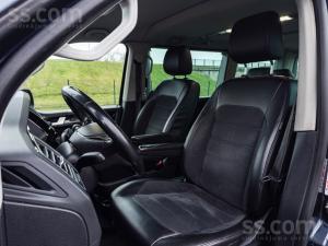 Zils Volkswagen Multivan 2017 Rīga, ar dzinēja tilpumu 2.00 L un nobraukumu 264 tūkst. km par 22900 €, foto 11 vietnē AUTOMOTO.COM.LV